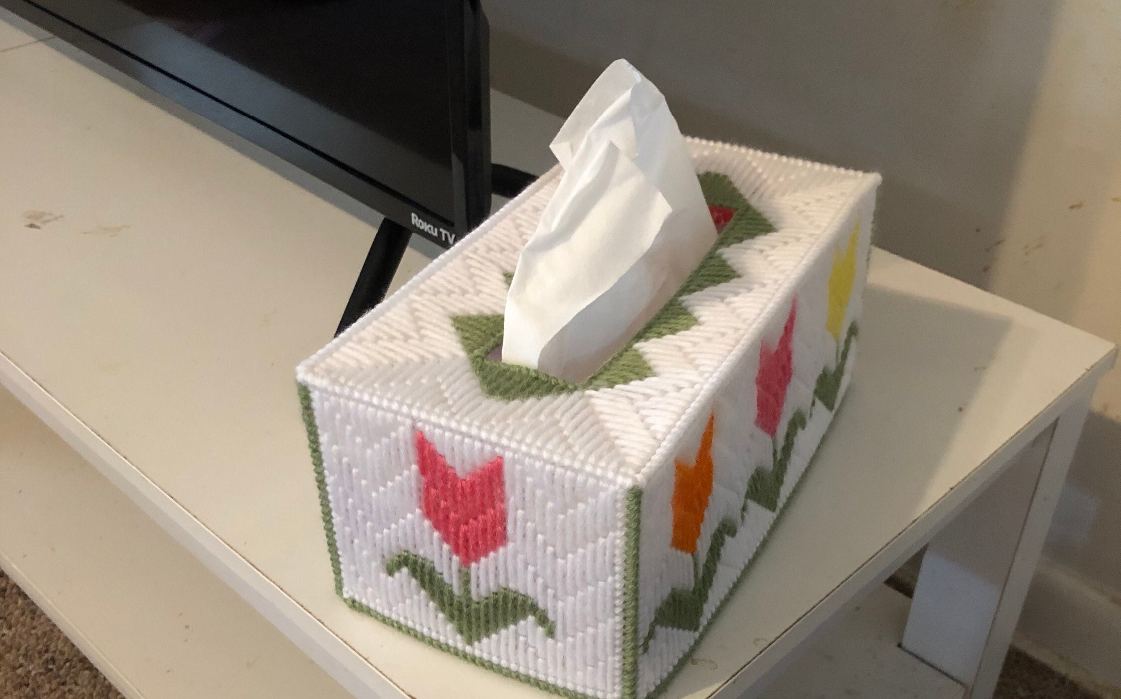 Tulips Tissue Plastic Canvas Holder - Etsy