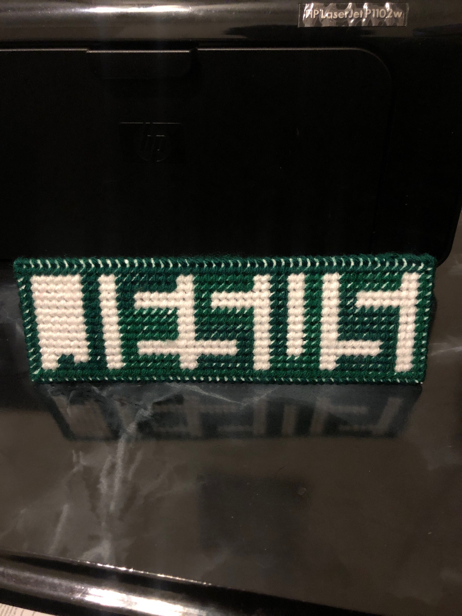 Jesus Optical Illusion Sign Optical Illusion Sign Jesus Hidden Word ...