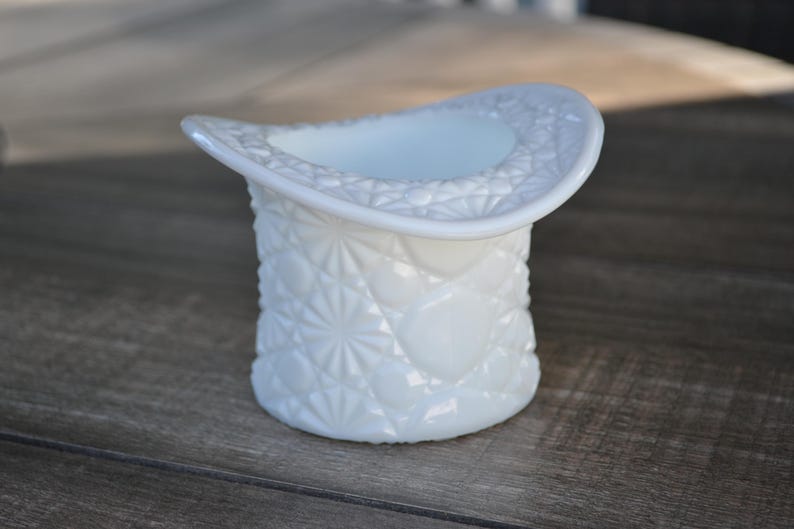 Vintage Milk Glass Top Hat - Daisy and Button Pattern - Etsy