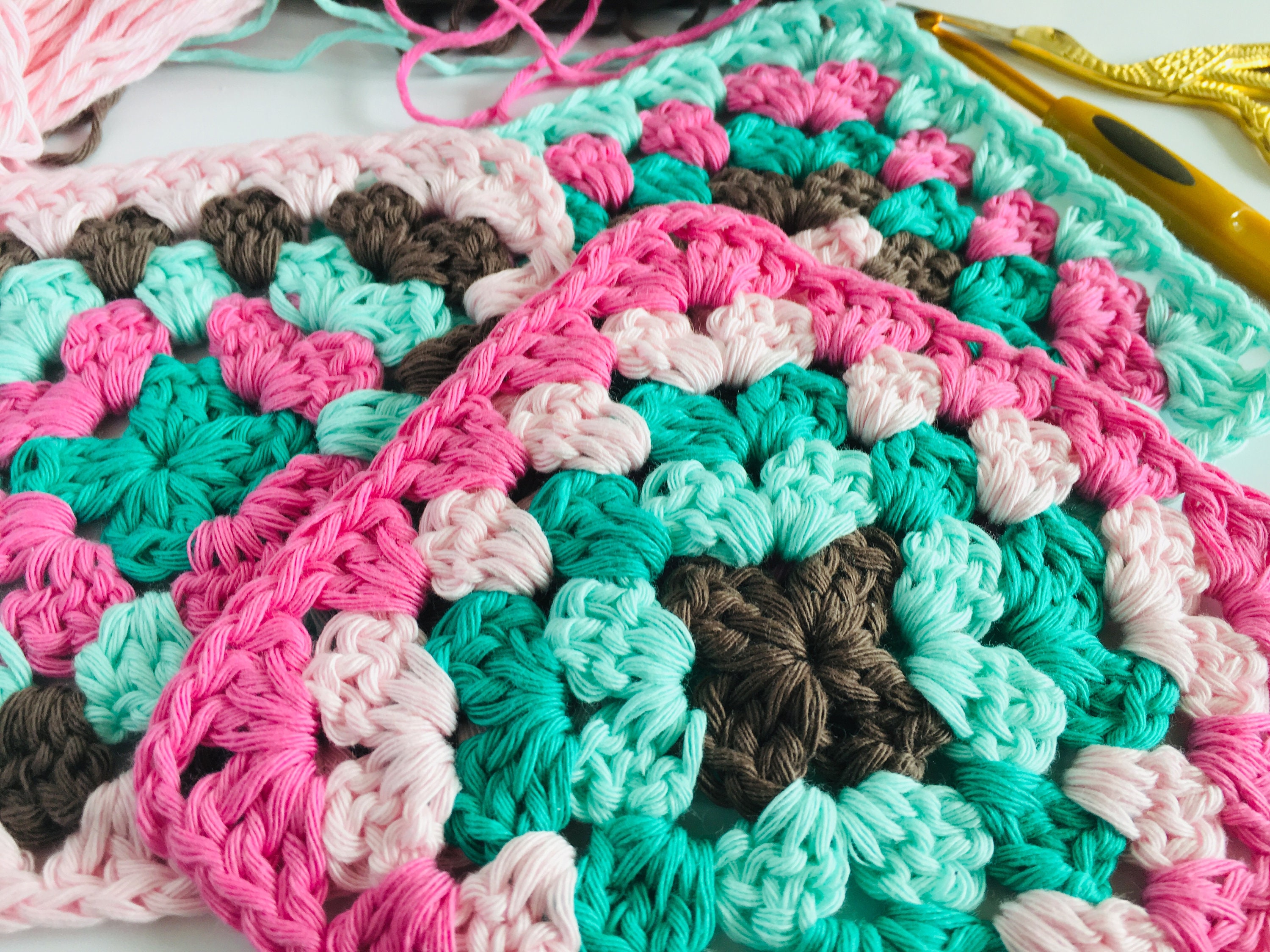 Granny Square Pattern How to Make the Perfect Granny Square - Etsy UK