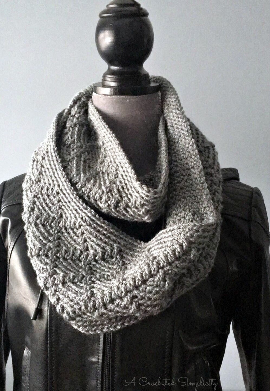 Crochet Pattern: Diamonds Crochet Cowl & Infinity Scarf | Etsy