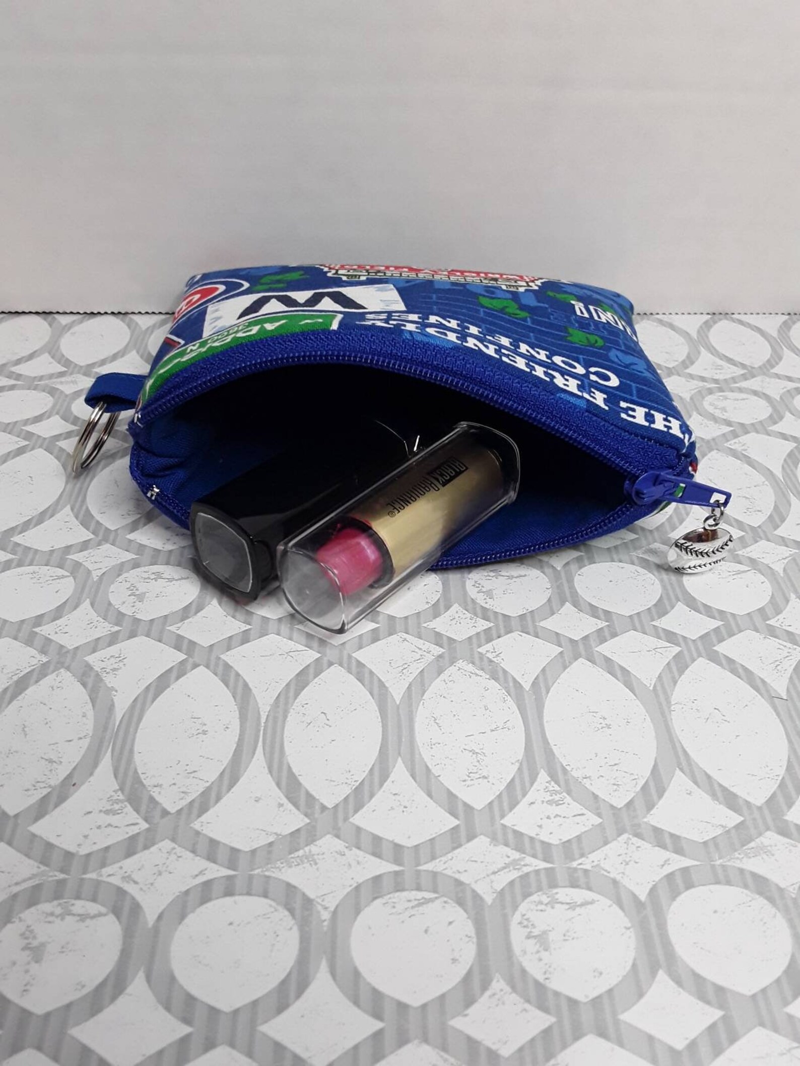 Chicago Cubs MLB Stadium Logo Inspired Coin Bag Coin Purse Key Chain ...