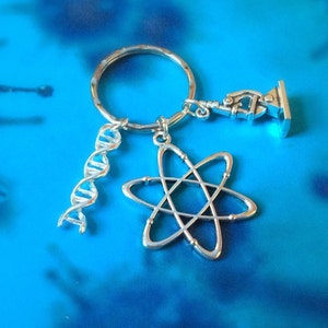 Science Keyring, Science Keychain, DNA Keyring, Scientist Gift, Biology ...