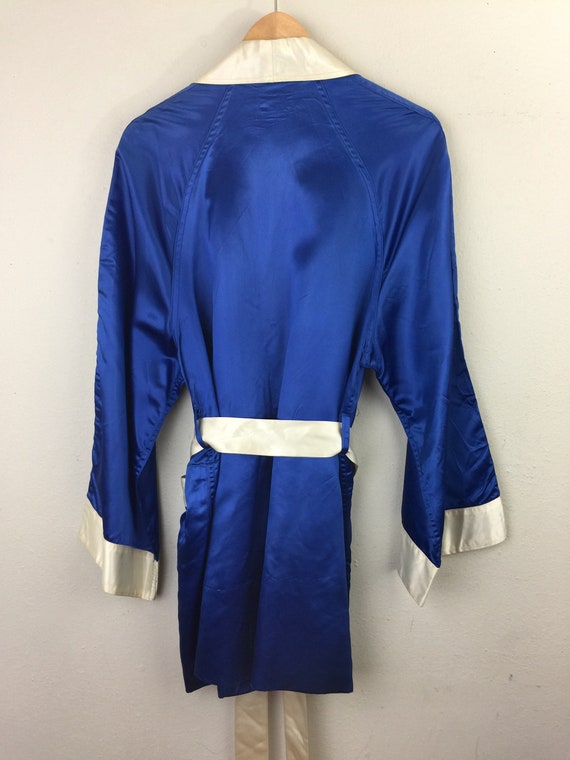 Vintage 1960s Blue and White Satin Robe Boxing Smokin… - Gem