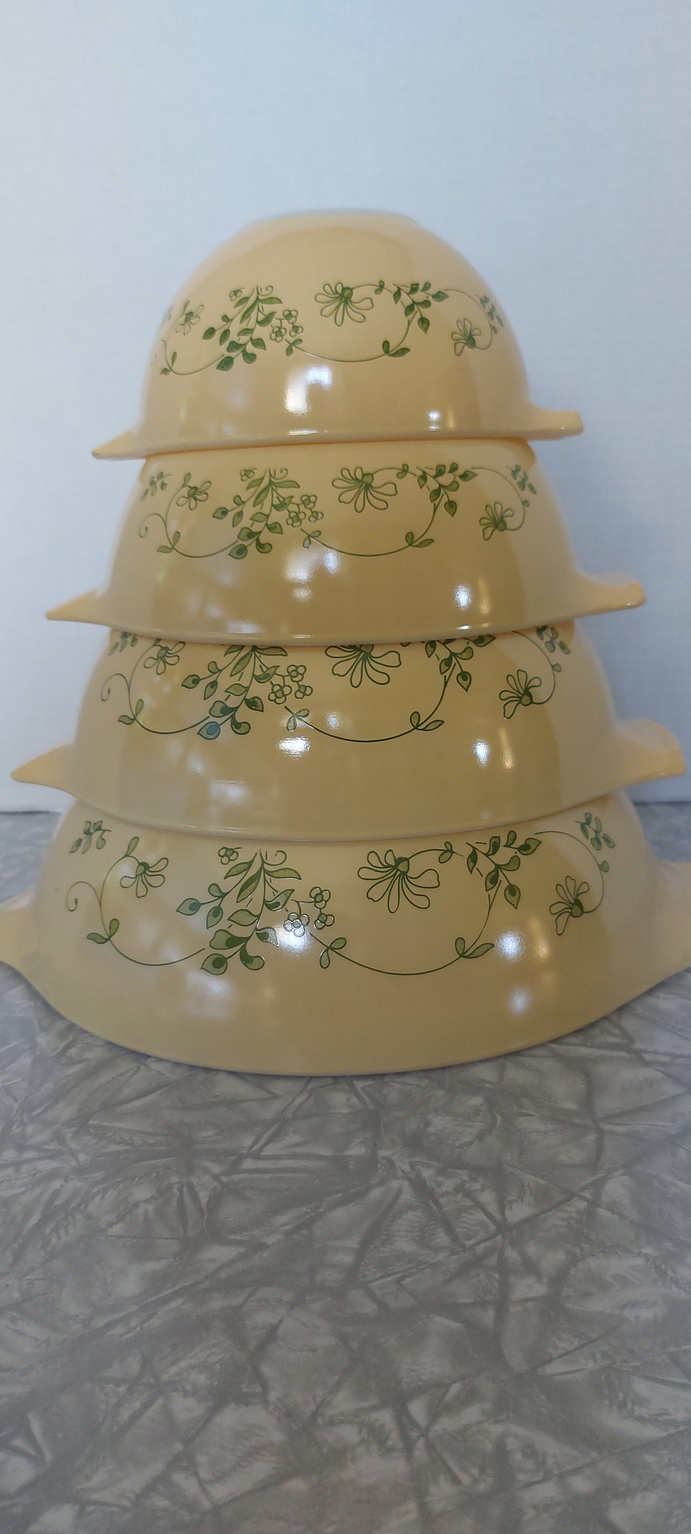 Pyrex Princess Shenandoah Mixing Bowls - Etsy