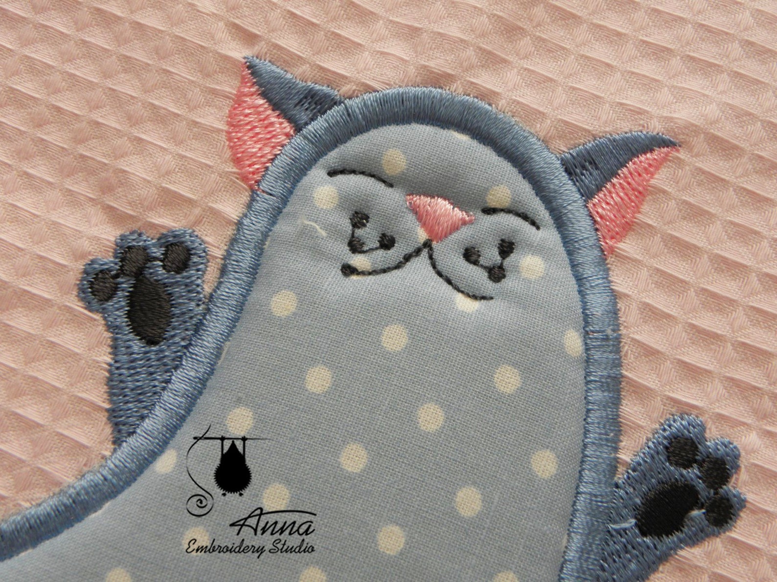 Sleeping Cat Applique Embroidery Design - Dreaming Kitty With Moon ...