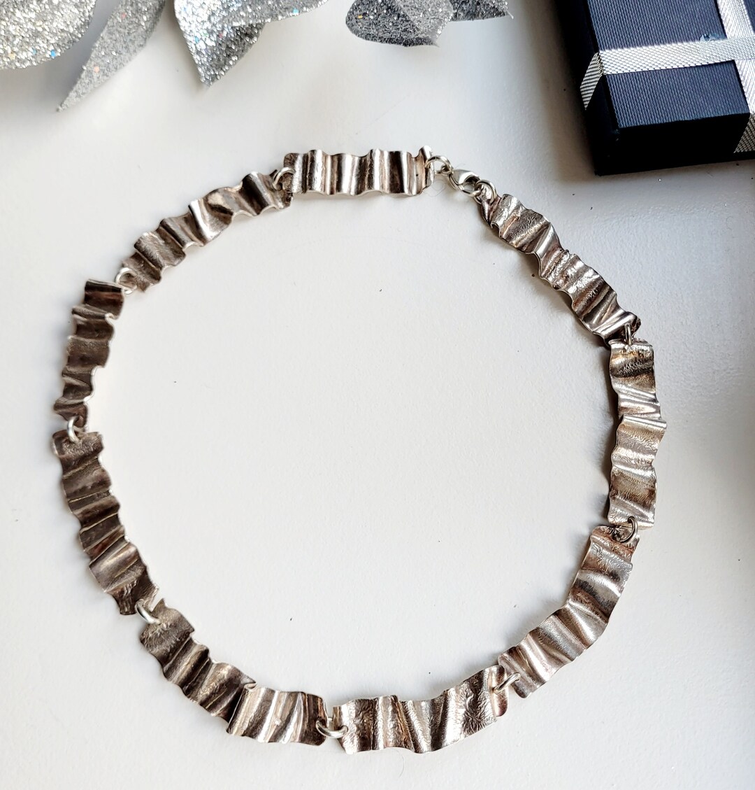 Vintage Sterling Silver Ribbon Links Necklace - Etsy