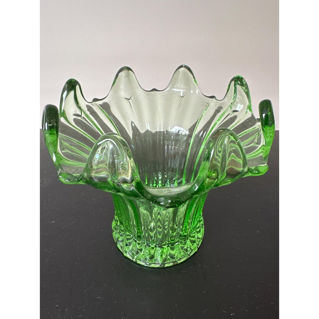 RARE Art Deco 1930's SOWERBY Lilly Green Art Glass Vase VGC - Etsy
