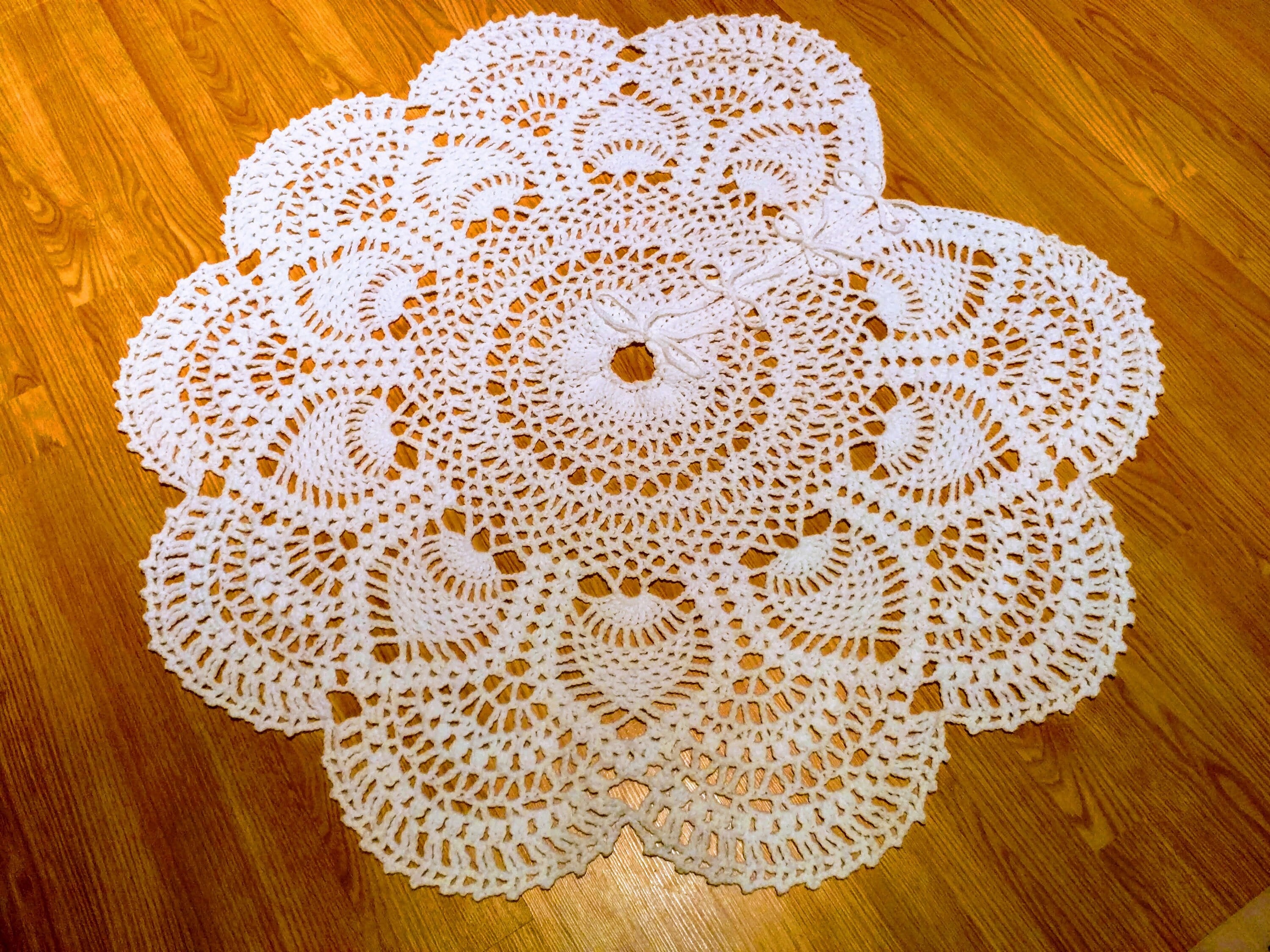 Cranberry Pineapple Crochet Christmas Tree Skirt PATTERN | Etsy