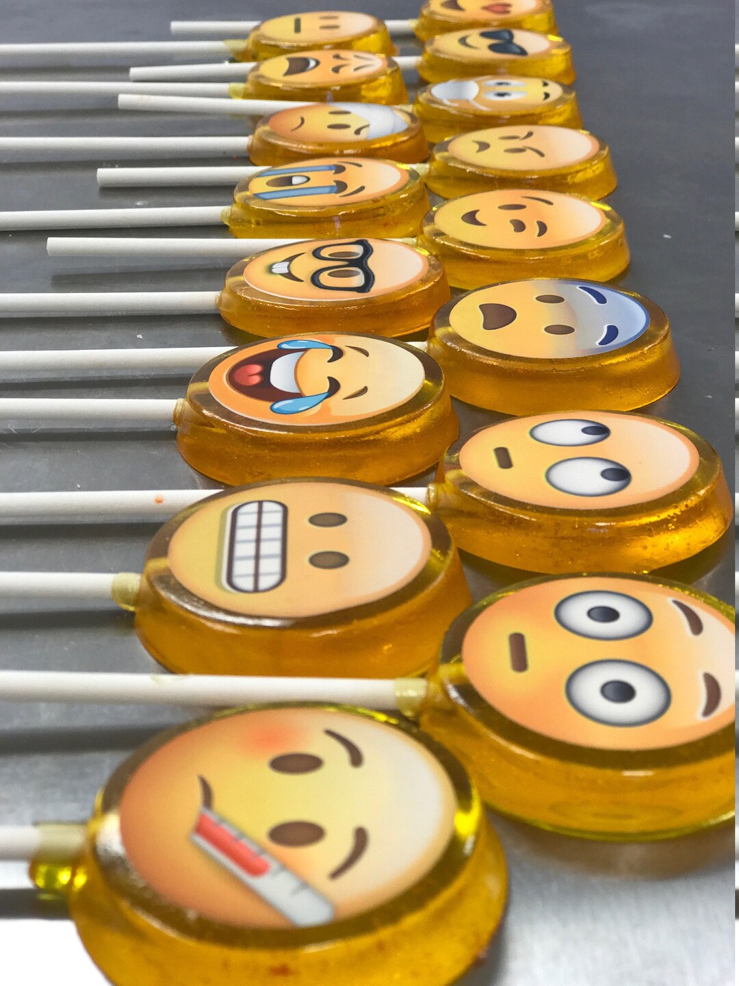 Emoji Hard Candy Lollipops, Birthday Party Favors, Emoji Party Treats ...