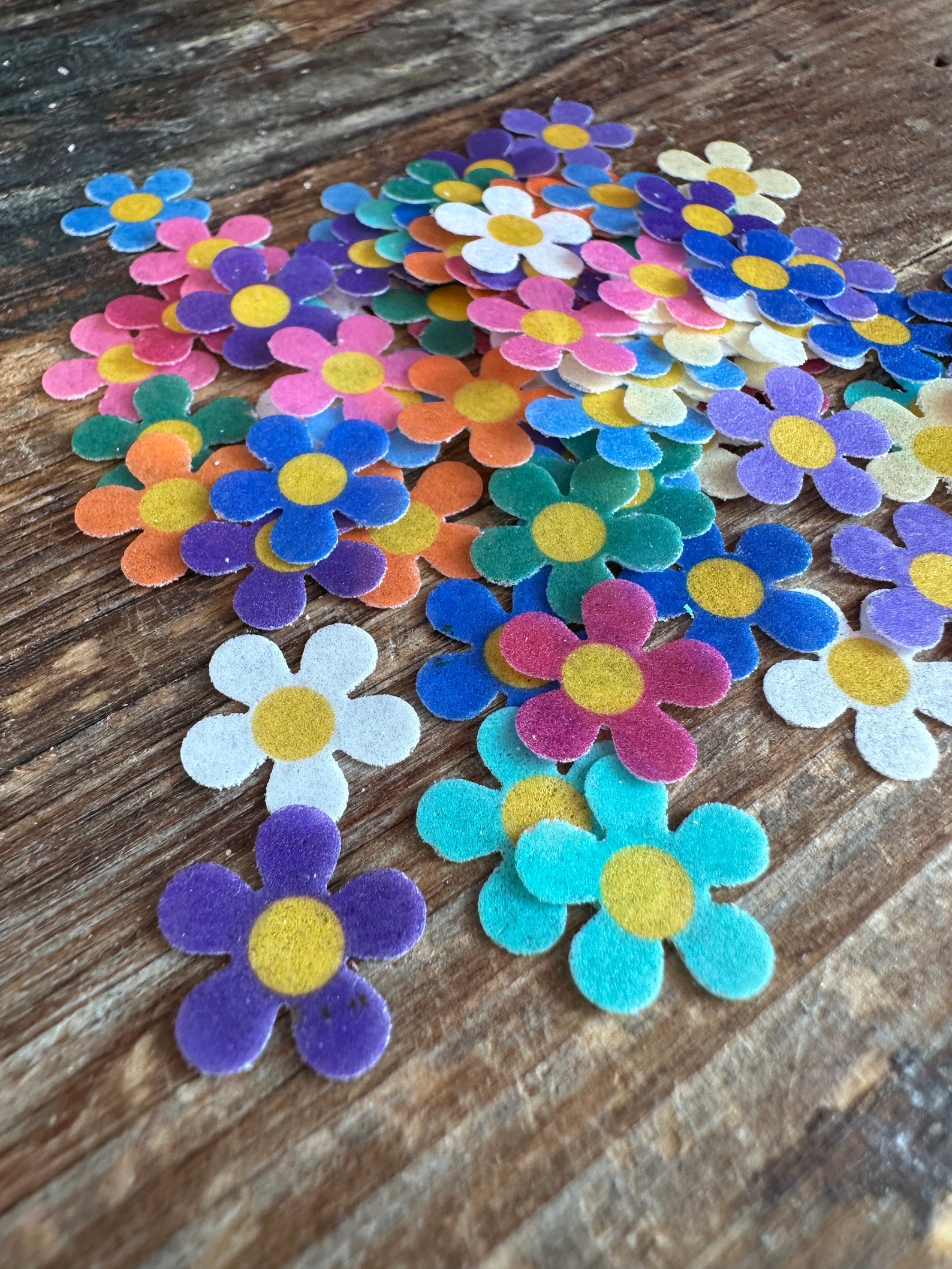 Mini Edible Daisy Daisies Flowers for Cookies Cake Cupcakes Macarons ...