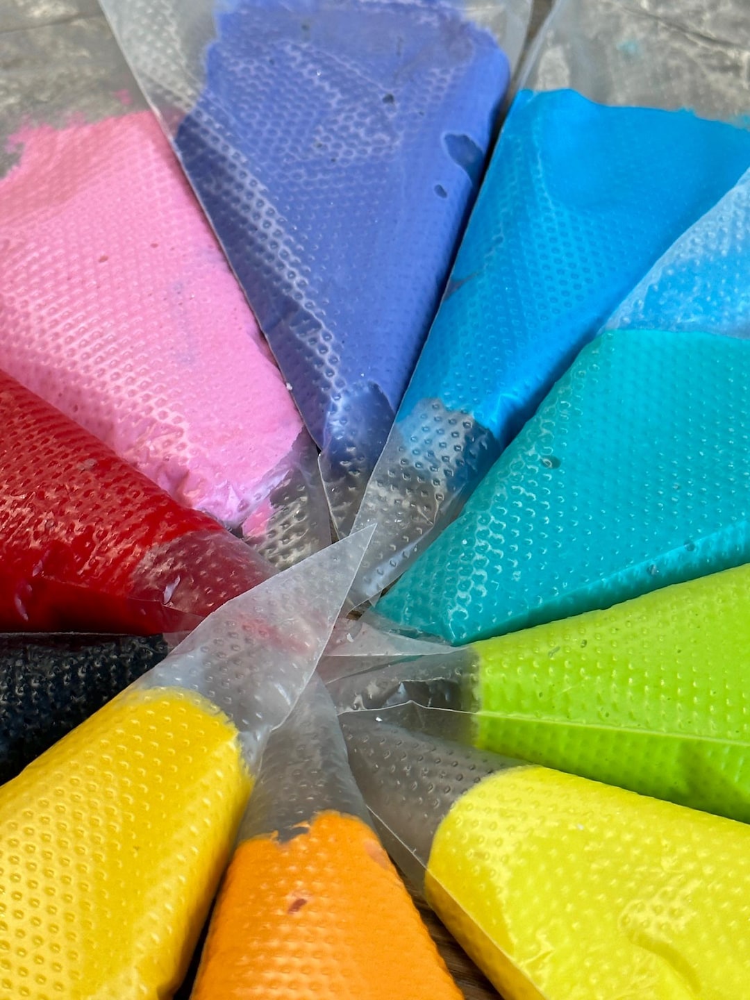 Extra Royal Icing Frosting Bags for Decorating Sugar Skulls Halloween ...