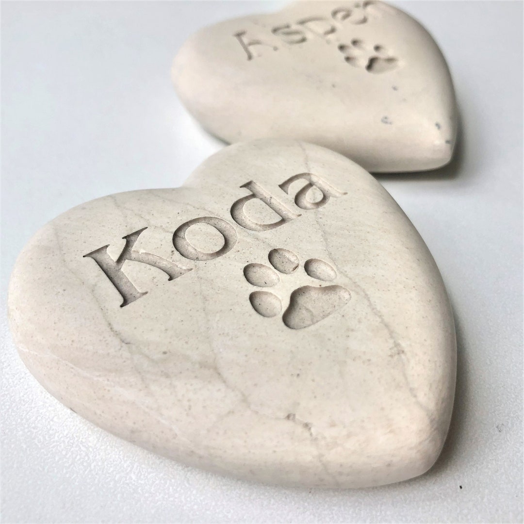 Pet Memorial Stone in Cream, Engraved Heart Rock With Your Pets Name - Etsy