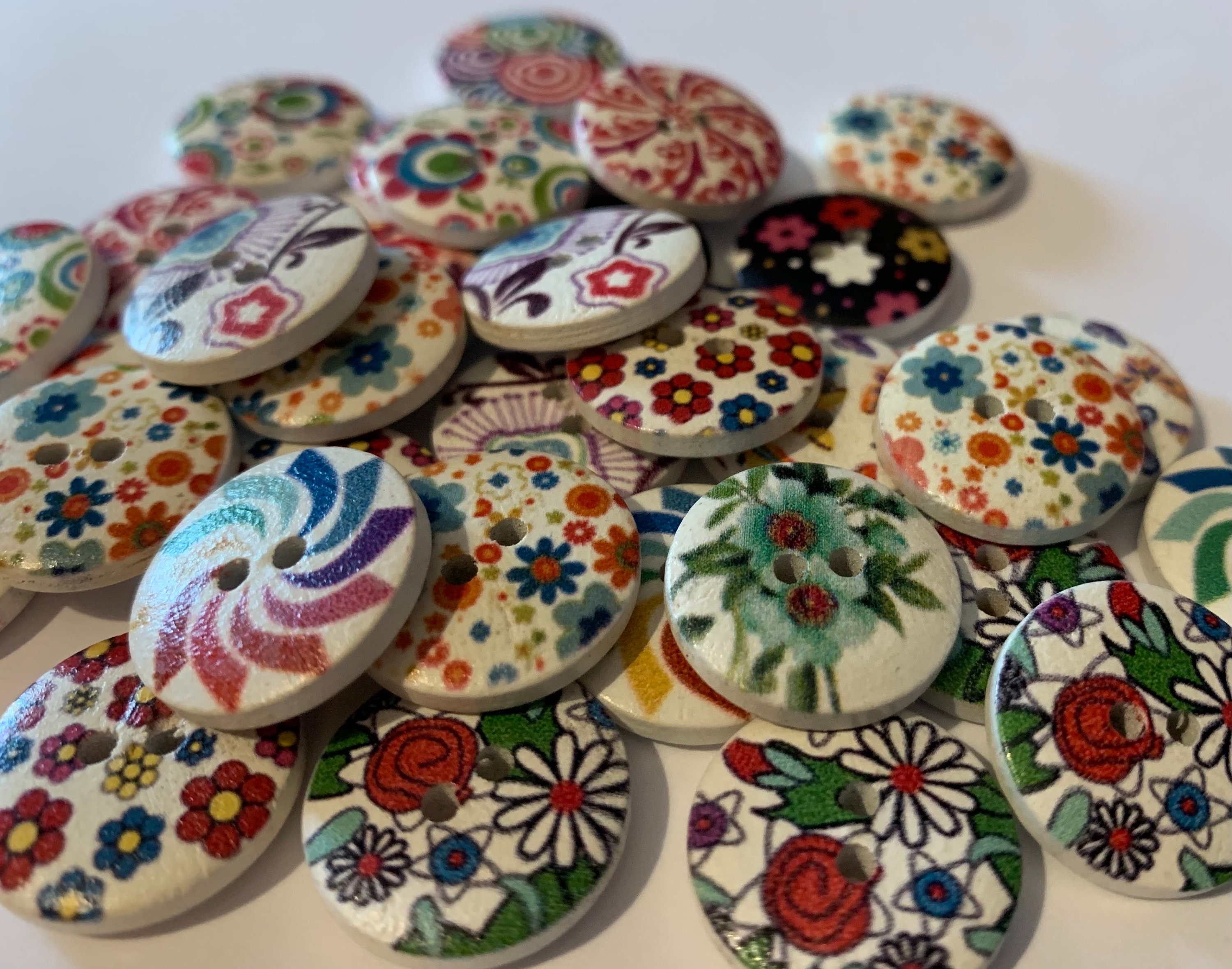 Pretty 18 Mm Floral Buttons Craft Buttons Pack of 34 - Etsy