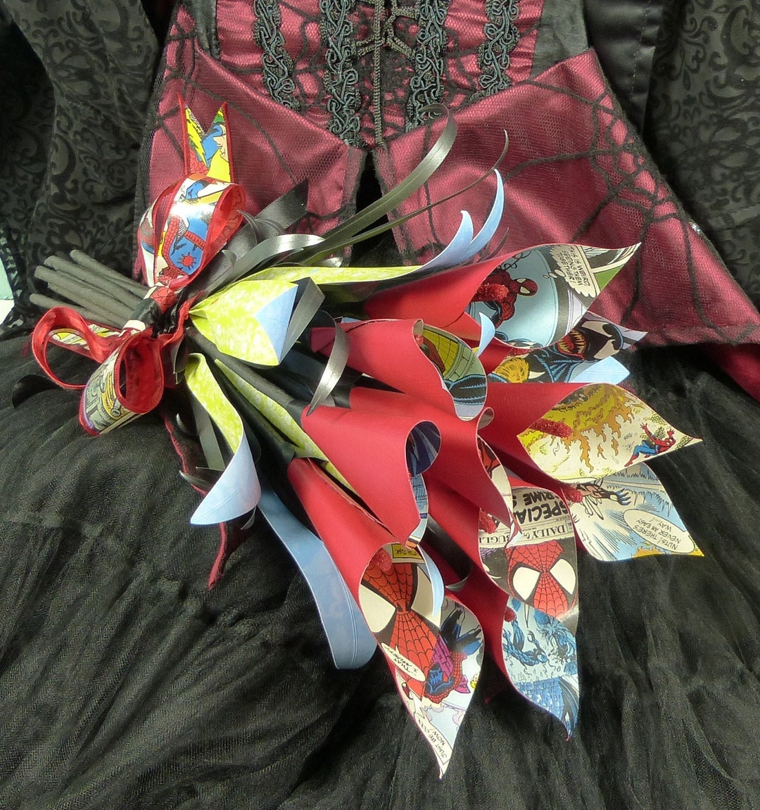 Comic Book Flowers Calla Lily Wedding Bouquet Spiderman Paper Flower ...