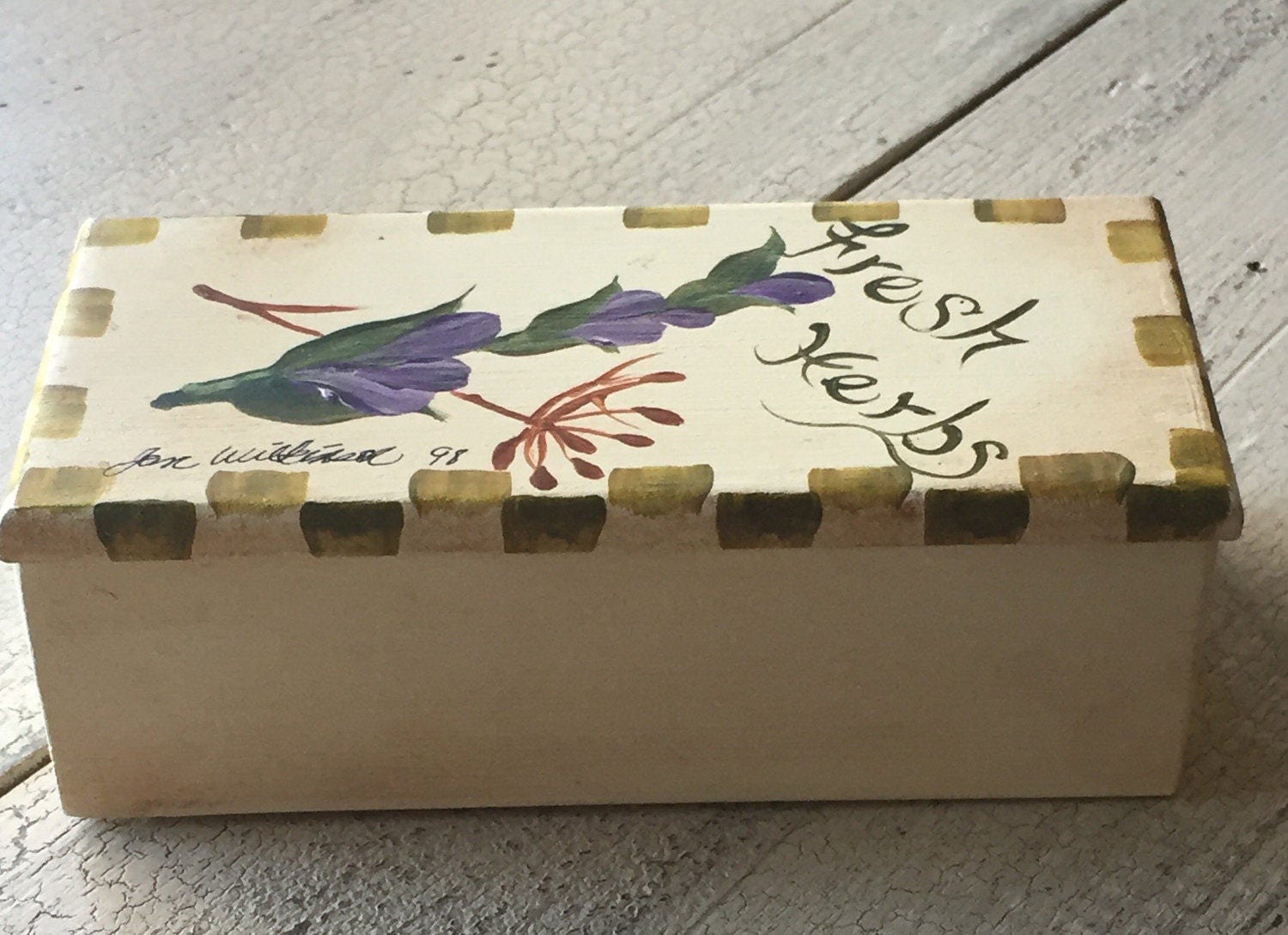 in the Vintage Farmhouse Folk Art Keepsake Box … Free Shipping