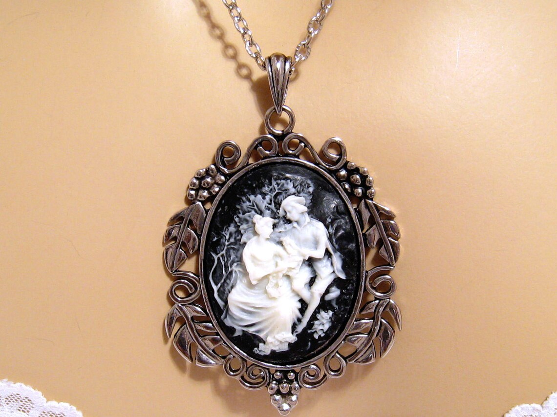 Black Cameo Necklace Romantic Black and White Cameo Romantic - Etsy