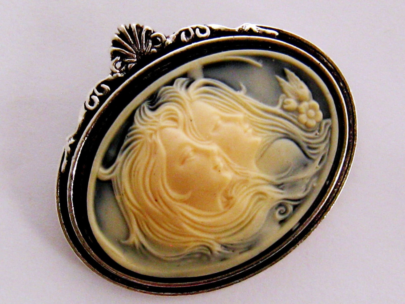 Two Sisters Cameo Brooch Best Friend Jewelry Twin Sister - Etsy Canada