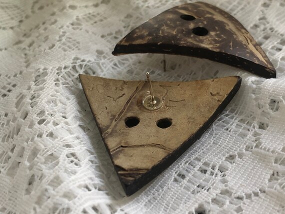 Vintage 90s wooden "inverted" triangle buttons, repur… - Gem