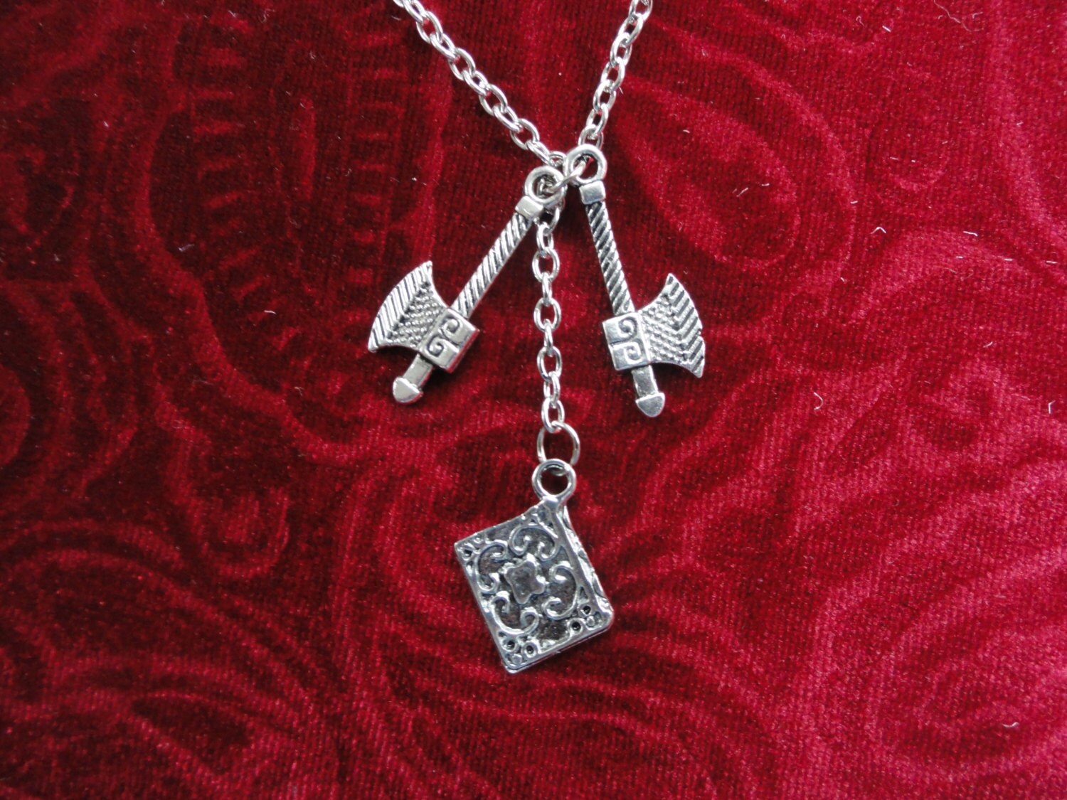 Gentleman Bastards Necklace Set - Etsy