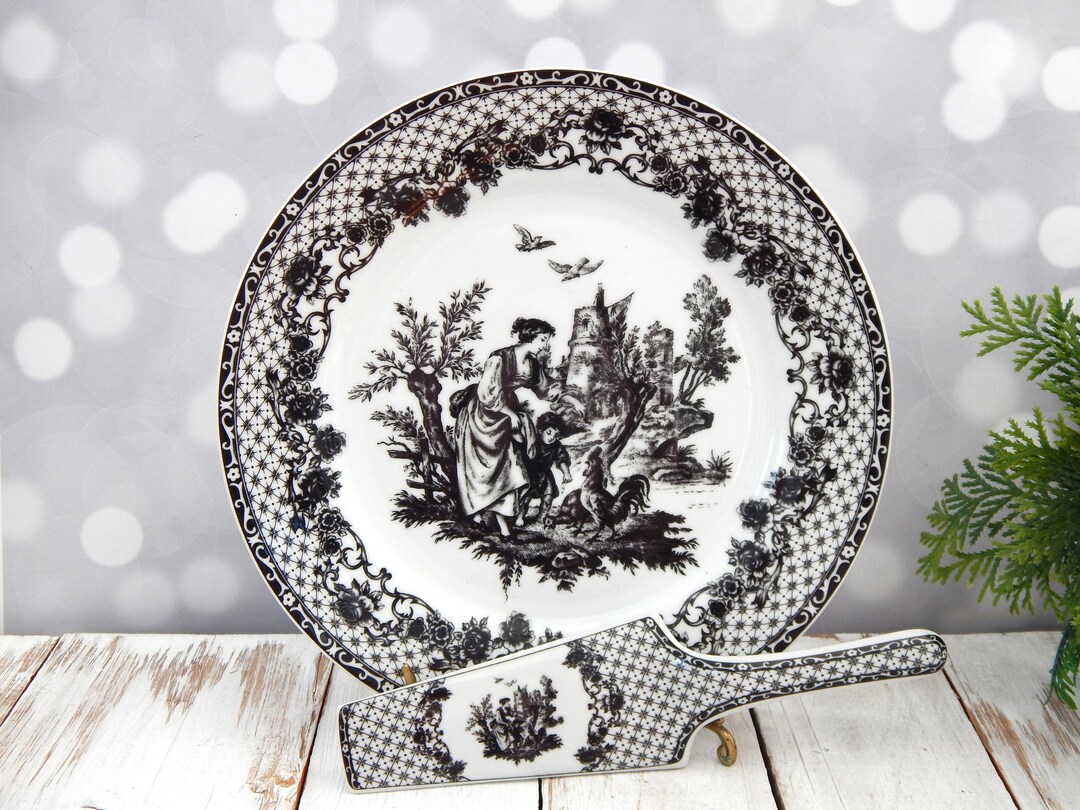 Toile Cake Platter BAUM BROS Formalities, Black & White Toile Cake ...