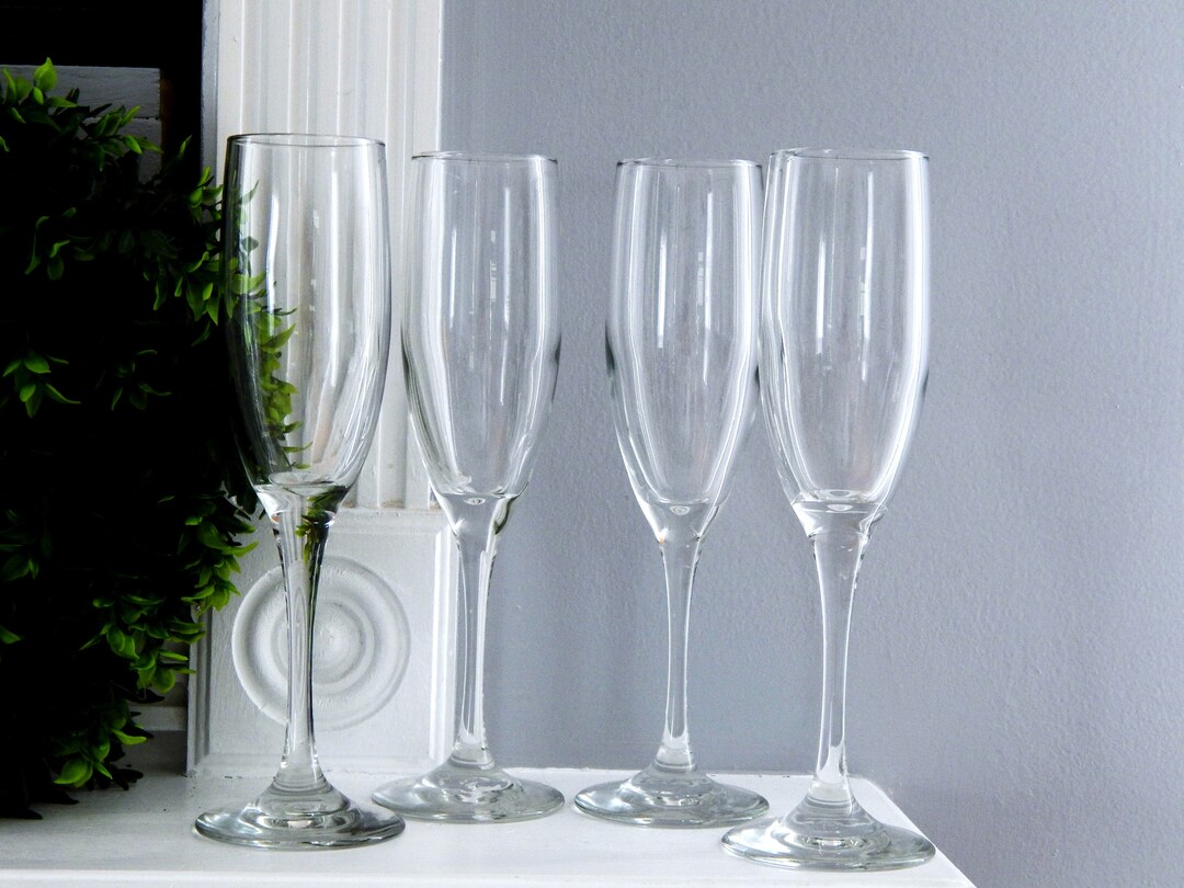 LIBBEY Flute Glasses Claret Set of 4, Tall Champagne Glasses, Elegant ...