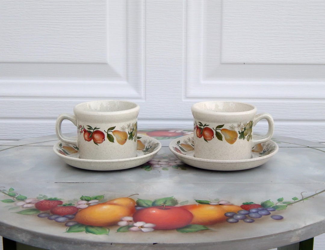 WEDGWOOD Quince Cups and Saucers ENGLAND, Vintage Coffee Mugs Teacups ...