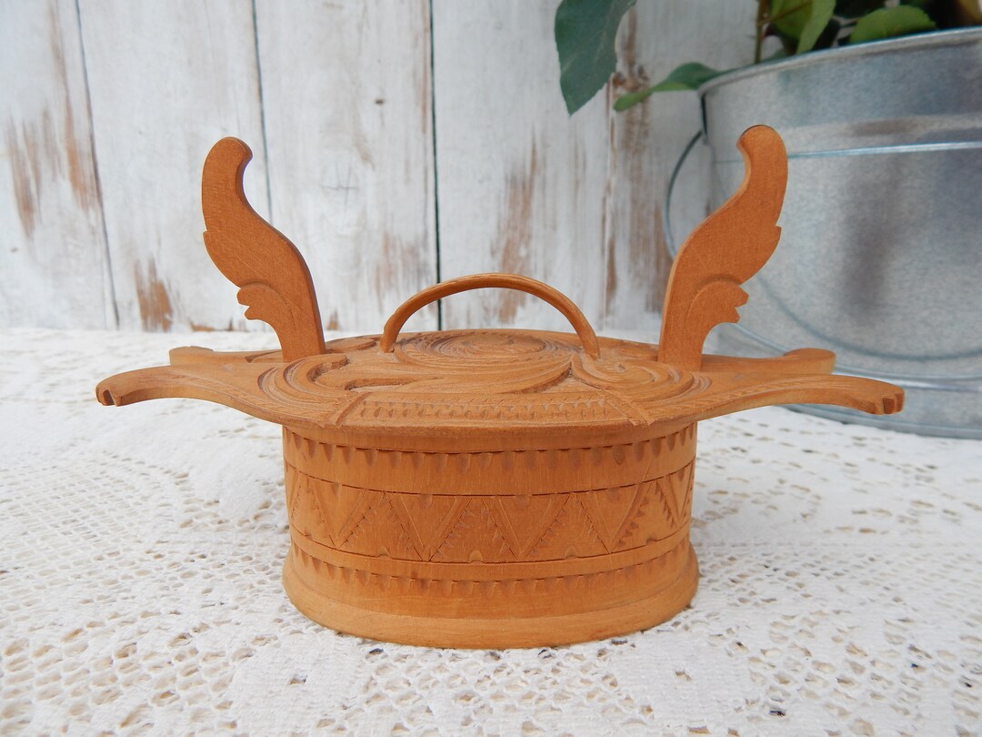 Scandinavian Bentwood TINE Box, Vintage Nordic Folk Art Carved Wood Box ...