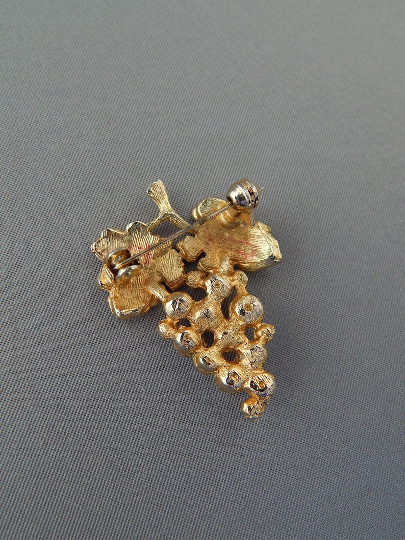 Pearl Grapes Pin, Enamel Faux Pearl Grape Cluster Pin, Mid Century ...