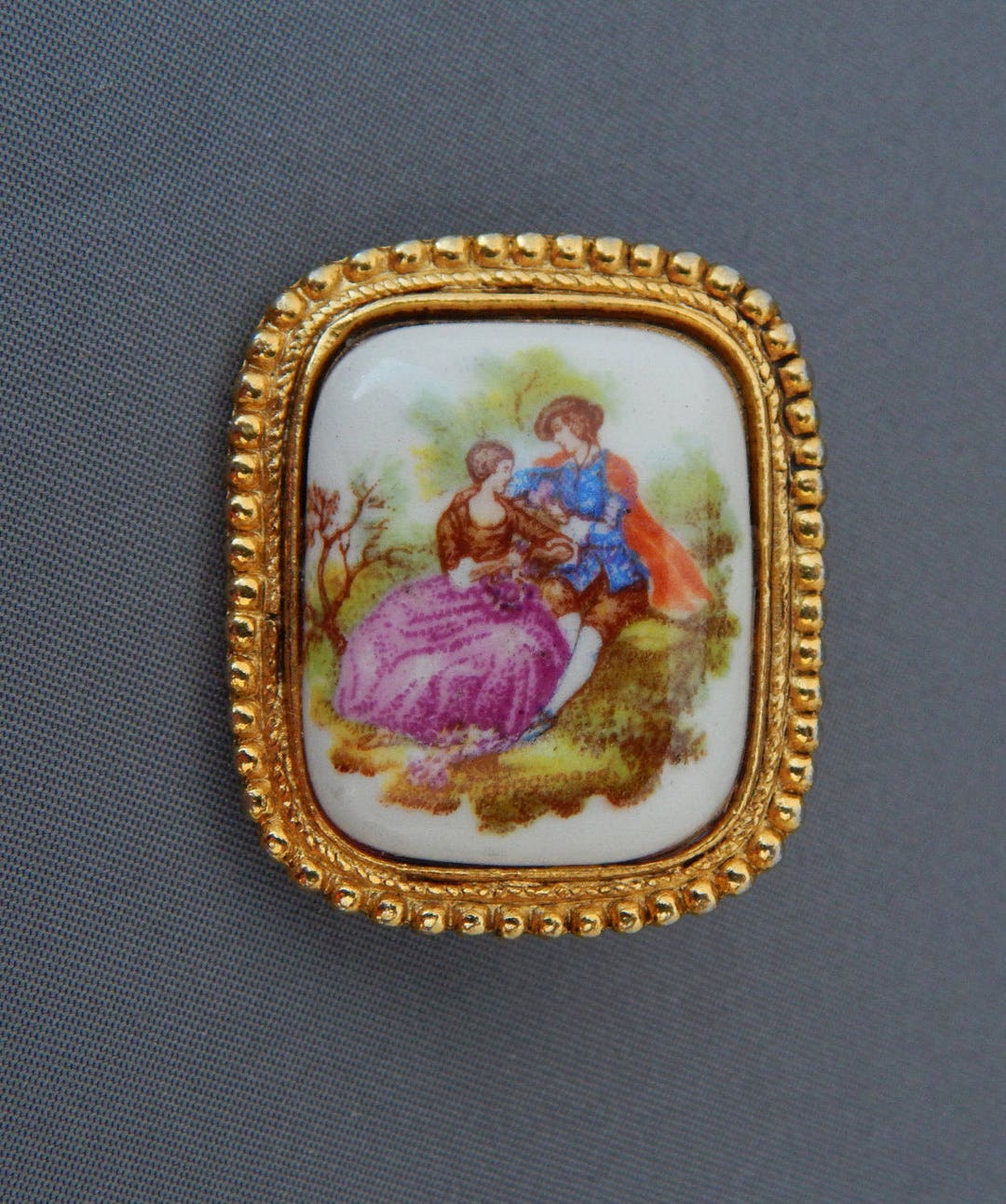 Broche couple de séduction, broche en porcelaine néo-victorienne du ...