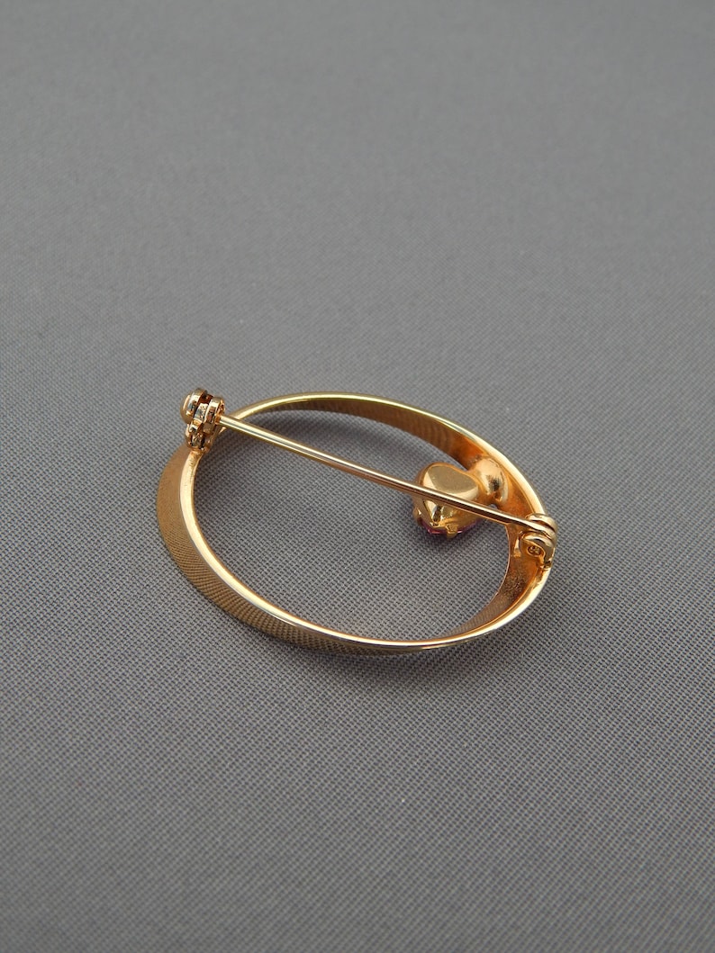 Vintage Oval Circle Pin With Pink Rhinestone Heart, Mid Century Modern ...