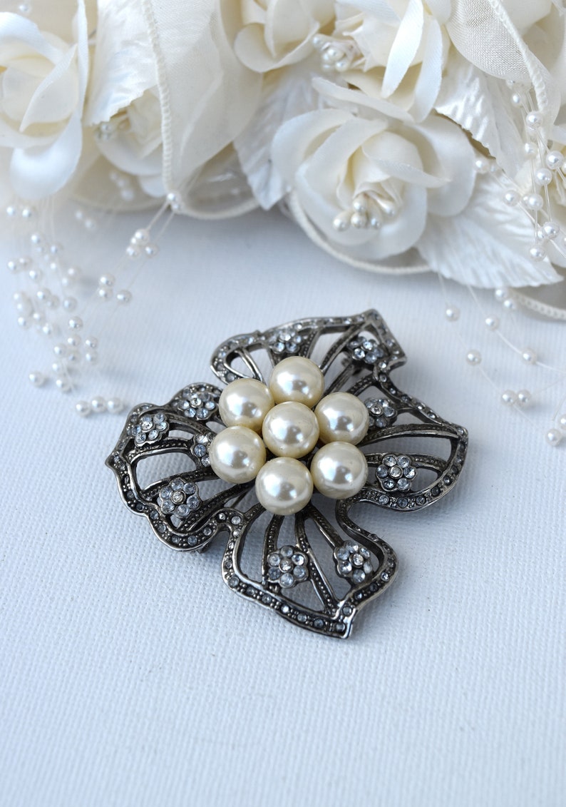 Rhinestone Pearl Flower Pin Big Flower Brooch Faux Pearls | Etsy