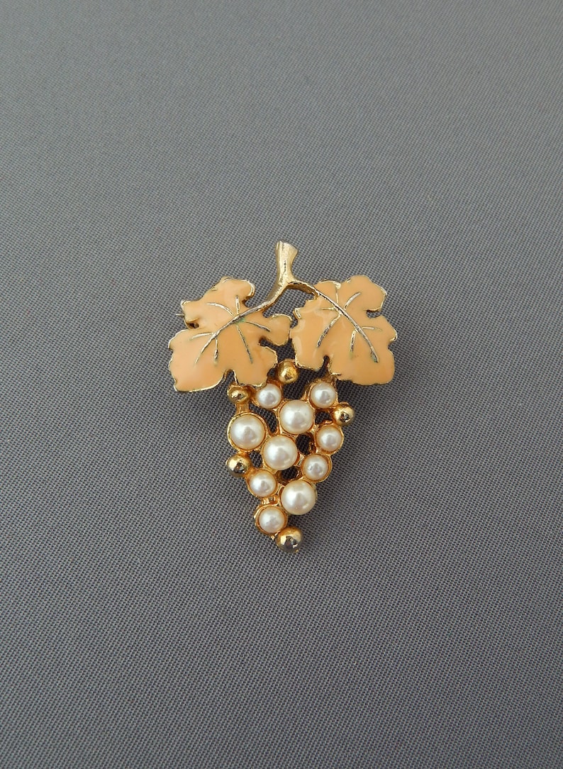 Pearl Grapes Pin, Enamel Faux Pearl Grape Cluster Pin, Mid Century ...