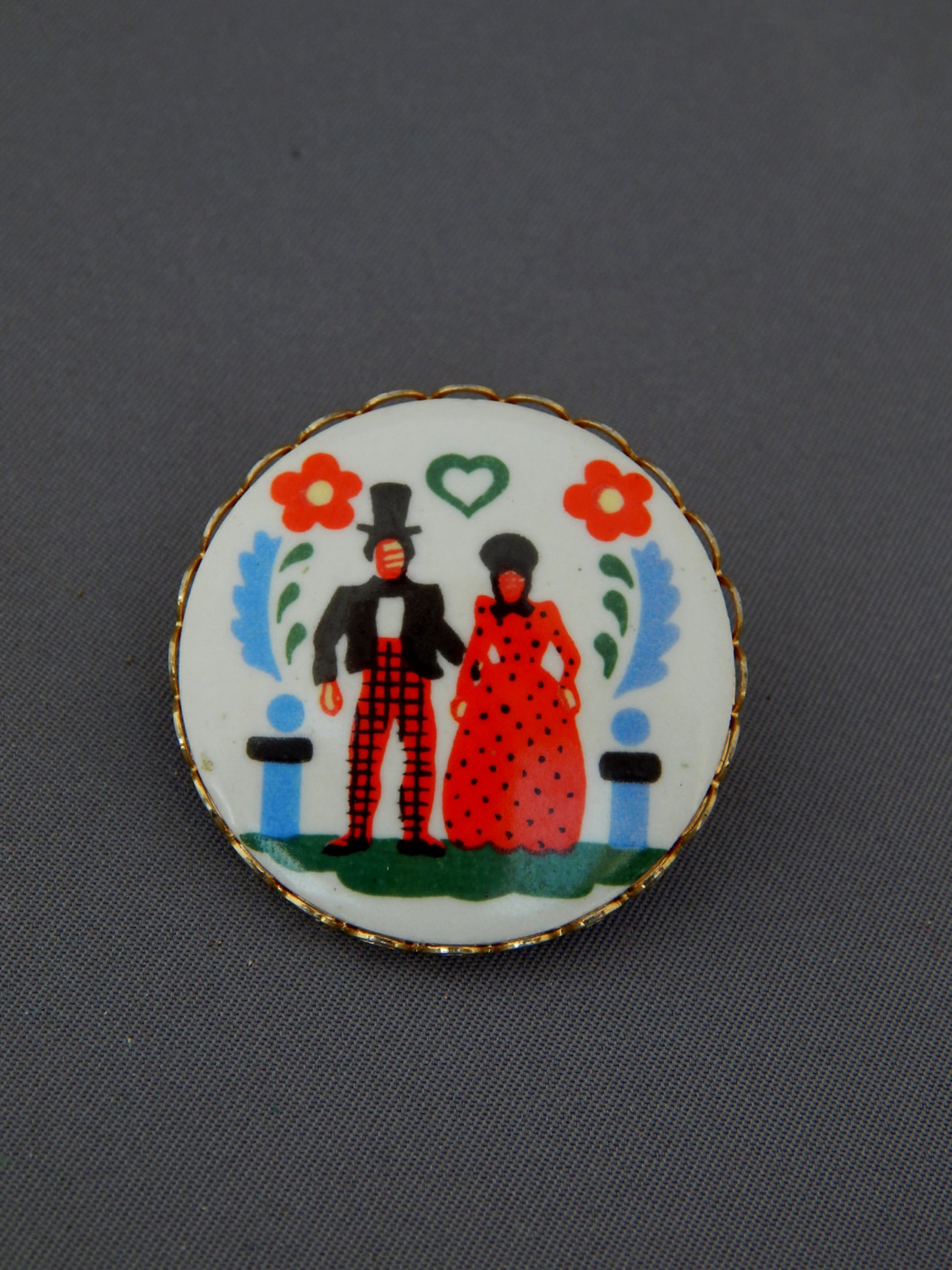 Pennsylvania Dutch Motif Lady and Gentlemen Set Pin and - Etsy