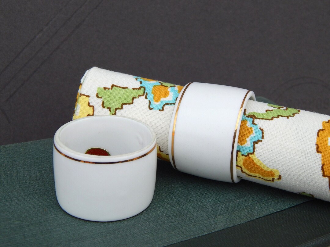 White Napkin Rings Audrey Bone China Set of 2, Elegant White and Gold ...