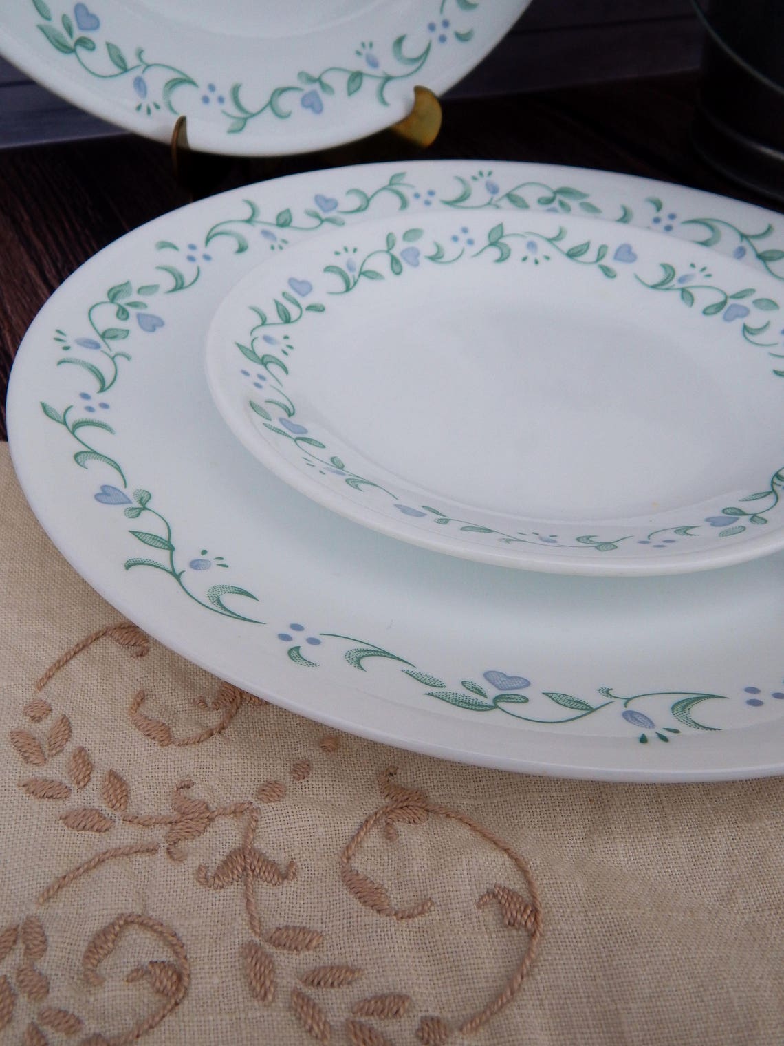CORELLE Dinner Plates Bread Plate, Country Cottage Corelle by Corning ...