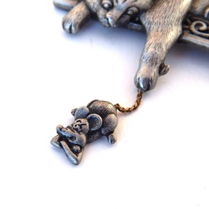 JJ Cat Pin, Cat and Mouse Pin, Signed Jonette Jewelry Cat Dangling ...