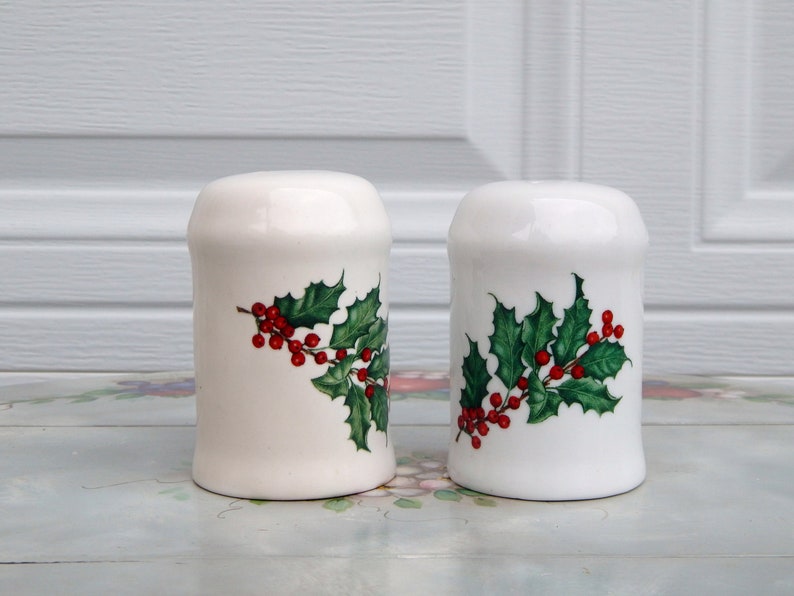 Christmas Salt & Pepper Shakers HALLMARK Holly Berries, Vintage ...