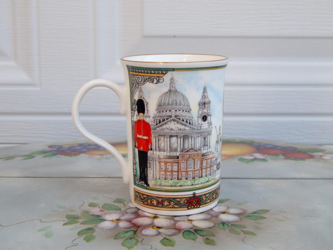 SADLER London Heritage Mug ENGLAND, Royal Guards Coach London Scene Tea ...