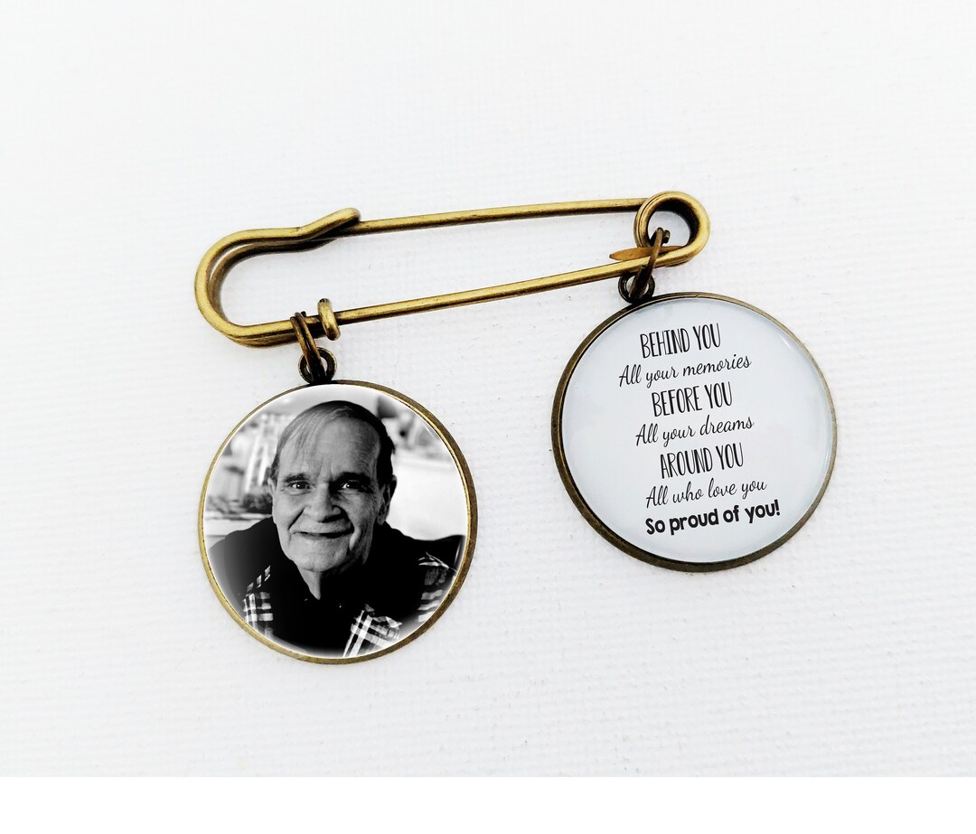 2024 Graduation Cap Memorial Tassel Photo Pin, Class of Graduation ...