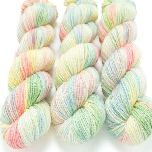 Worsted Weight Yarn Hand Dyed Speckled Superwash Merino | Etsy