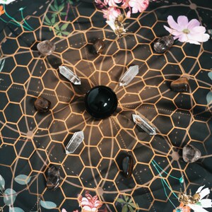 Altar Cloth, Crystal Grid, Sacred Geometry, Spiritual Wicca Shrine ...