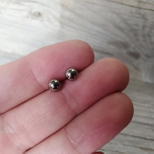 Titanium Ball Stud Earrings for Earlobe Piercing, Hypoallergenic, Tiny ...