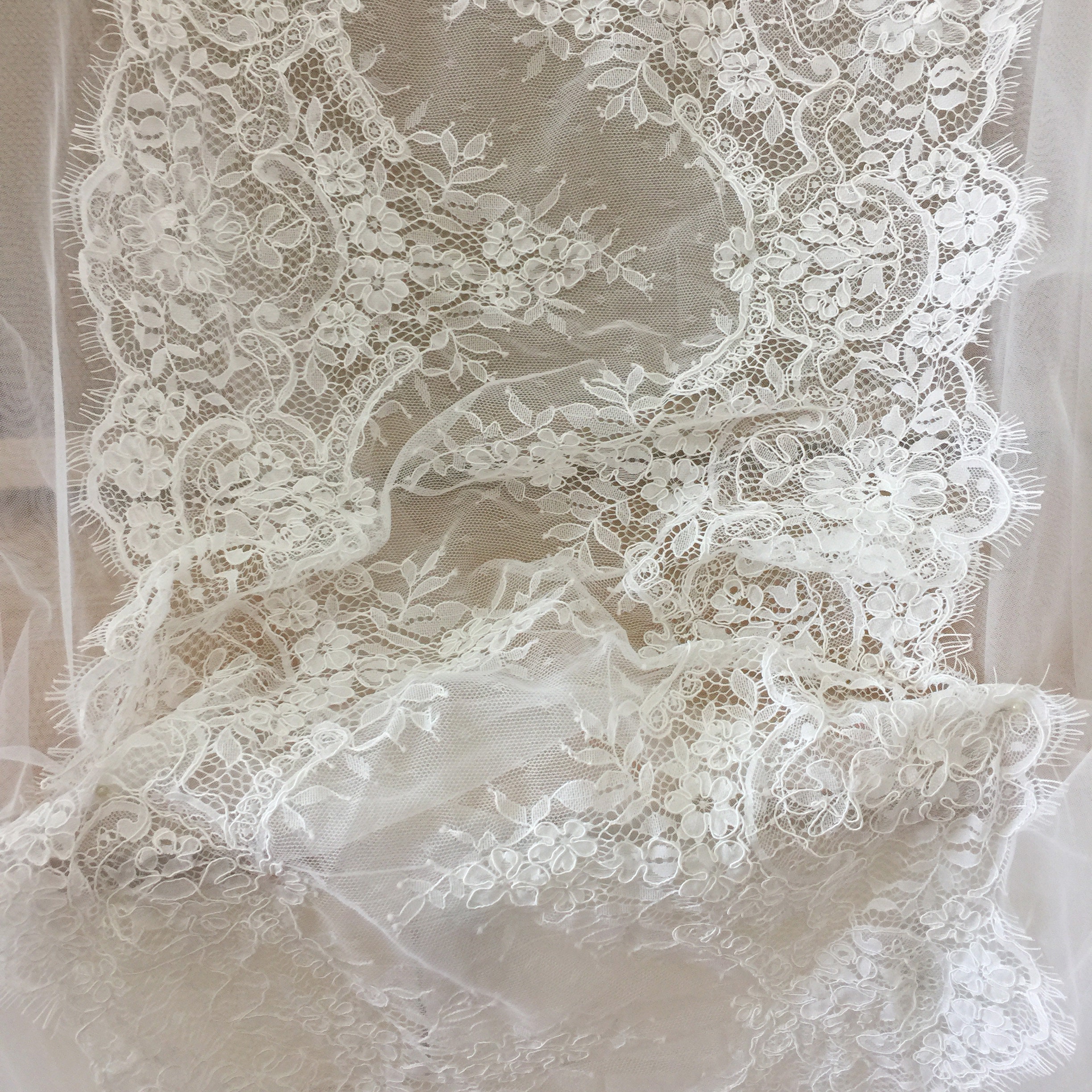 3 Yards Delicate French Alencon Lace Fabric Trim in Off White | Etsy