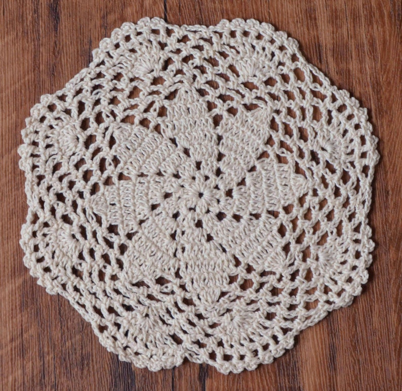 Set of 10 Hand Crochet Round Doilies Farmhouse Table Placemats Coasters ...