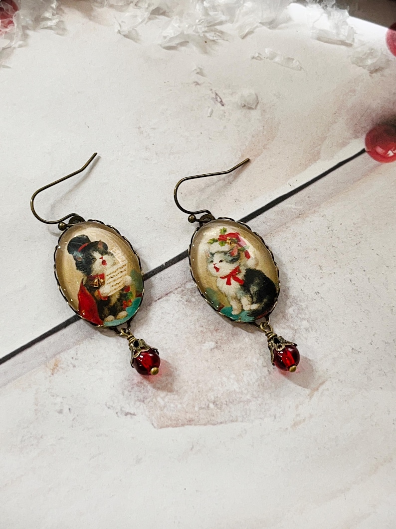 Victorian Style Mismatched Caroling Christmas Cat Earrings - Holiday ...