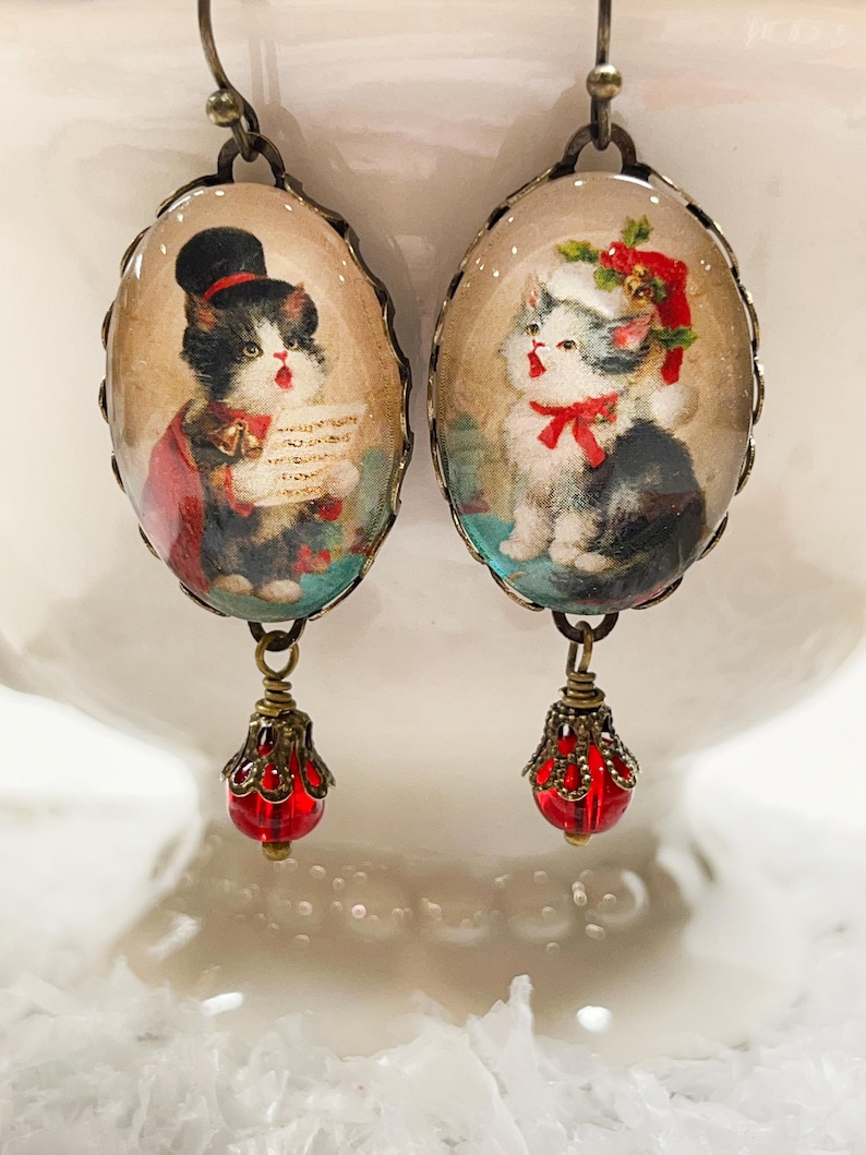 Victorian Style Mismatched Caroling Christmas Cat Earrings - Holiday ...