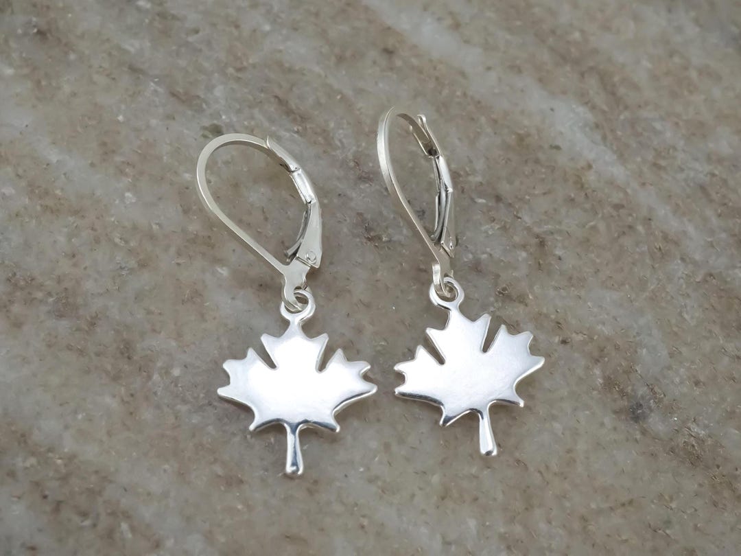 Maple Leaf Earrings - 925 Sterling Silver Lever Back Canada Maple Leaf ...