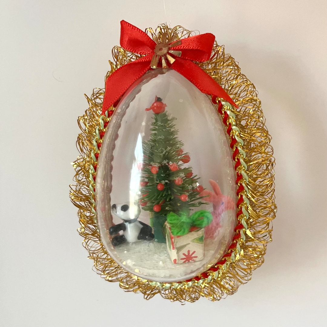 Vintage Diorama Christmas Ornament | Egg Shaped Plastic Orb With ...