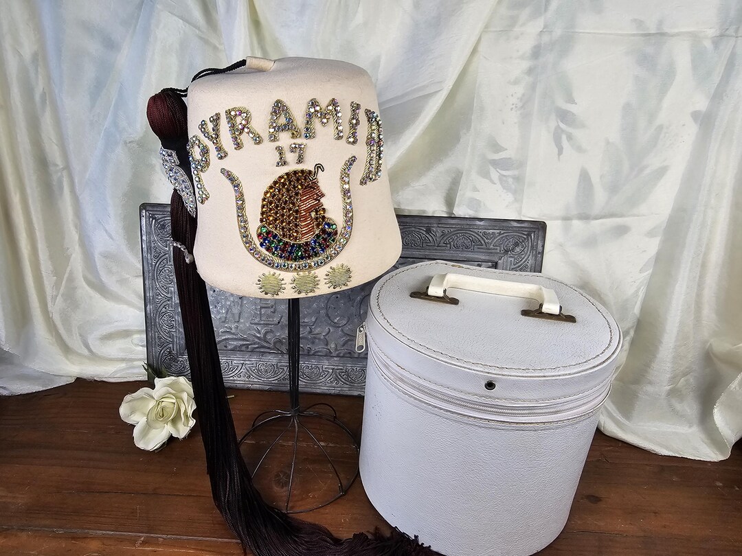 Vintage 1970s DOI Fez - Masonic Daughter of Isis Fez Cap and Zippered ...